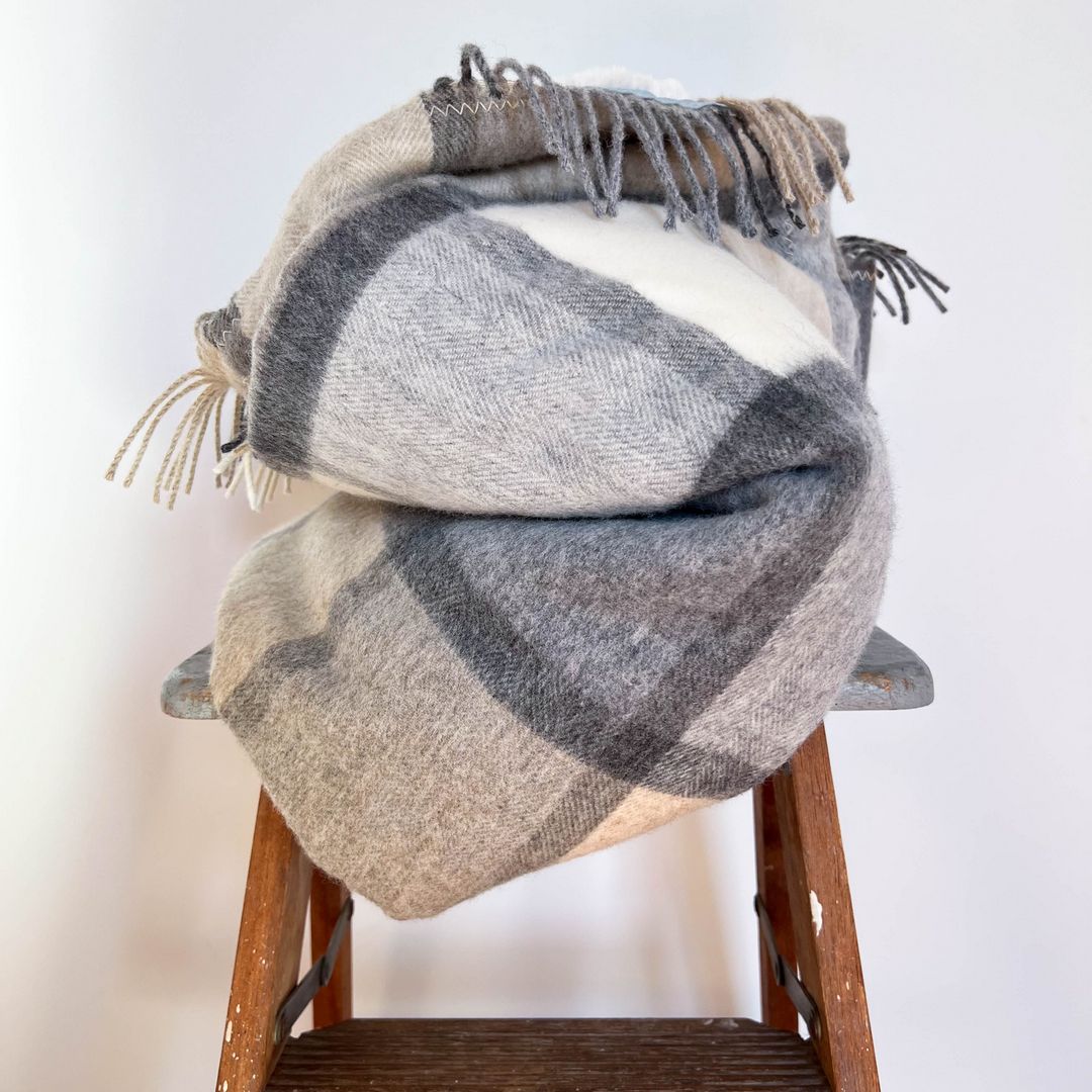 Wool Block Grey Natural Full - Head Regal